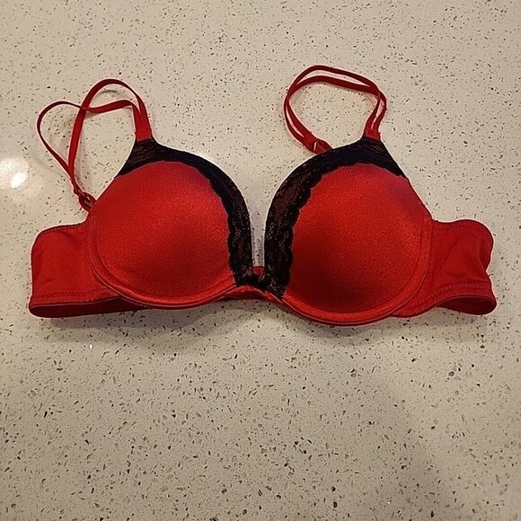 vassarette | Intimates & Sleepwear | Vassarette Bra 34a Red Underwire ...